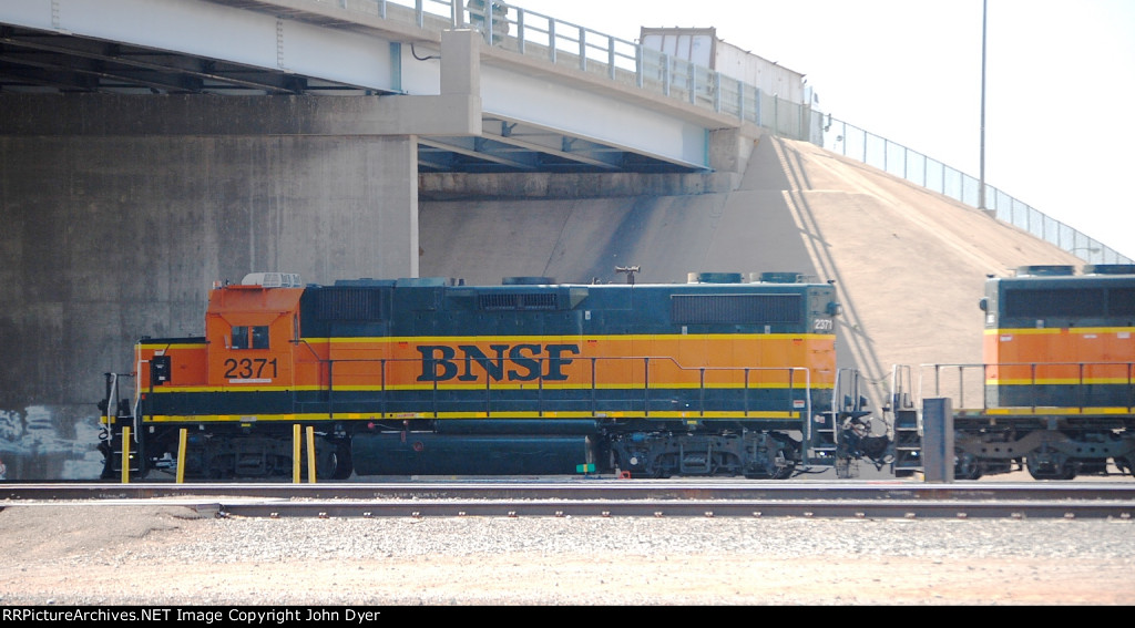 BNSF 2371